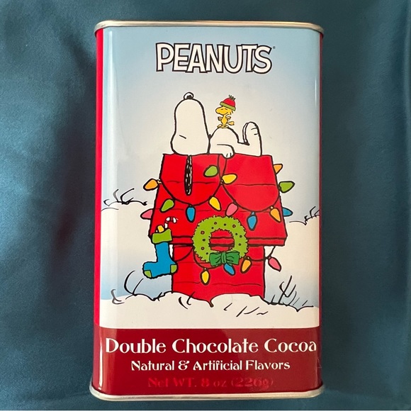 Holiday | Charlie Brown Tin Box | Poshmark